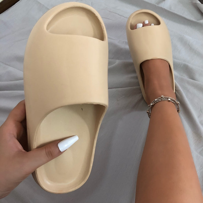 Eazy Slides – Full Circle Clothing 2020